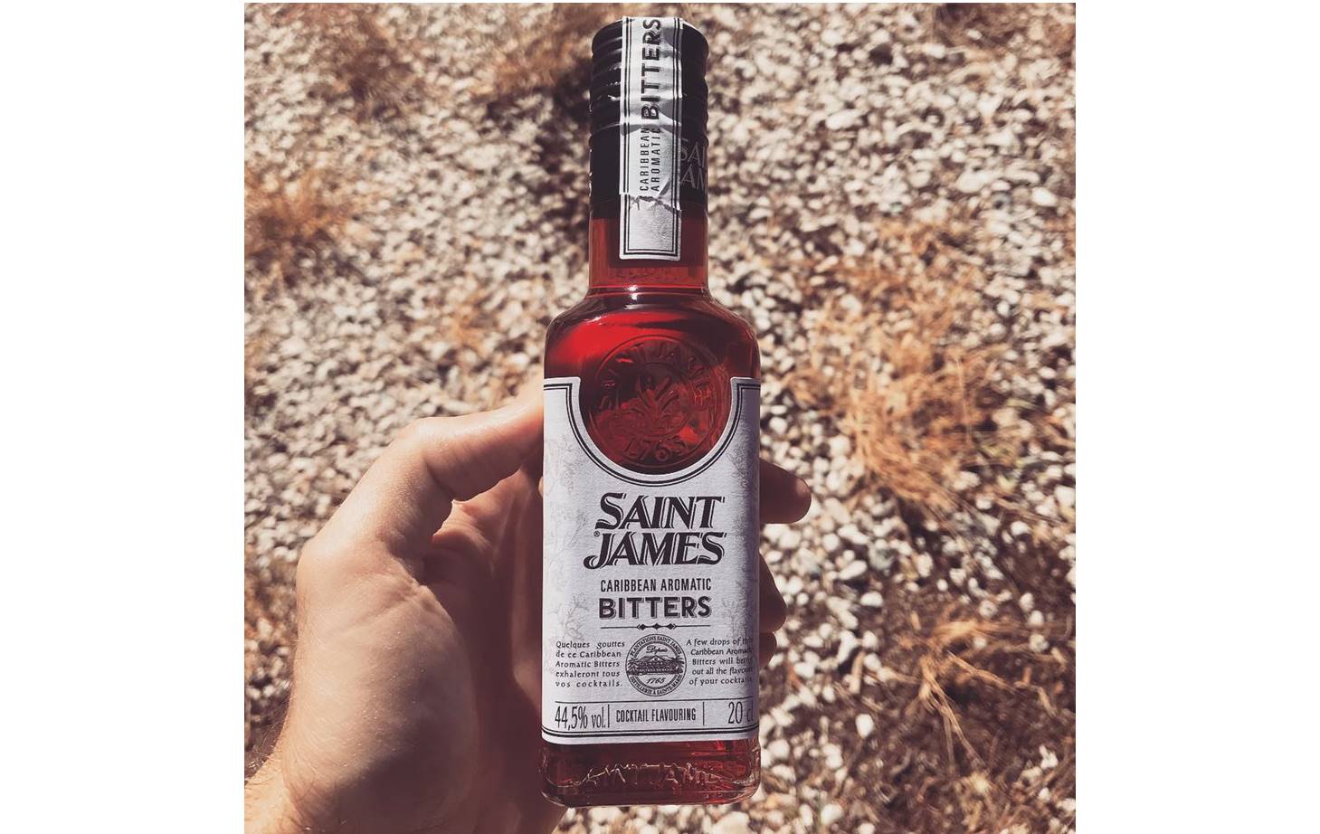 Lauches its Aromatic Bitters - La Martiniquaise